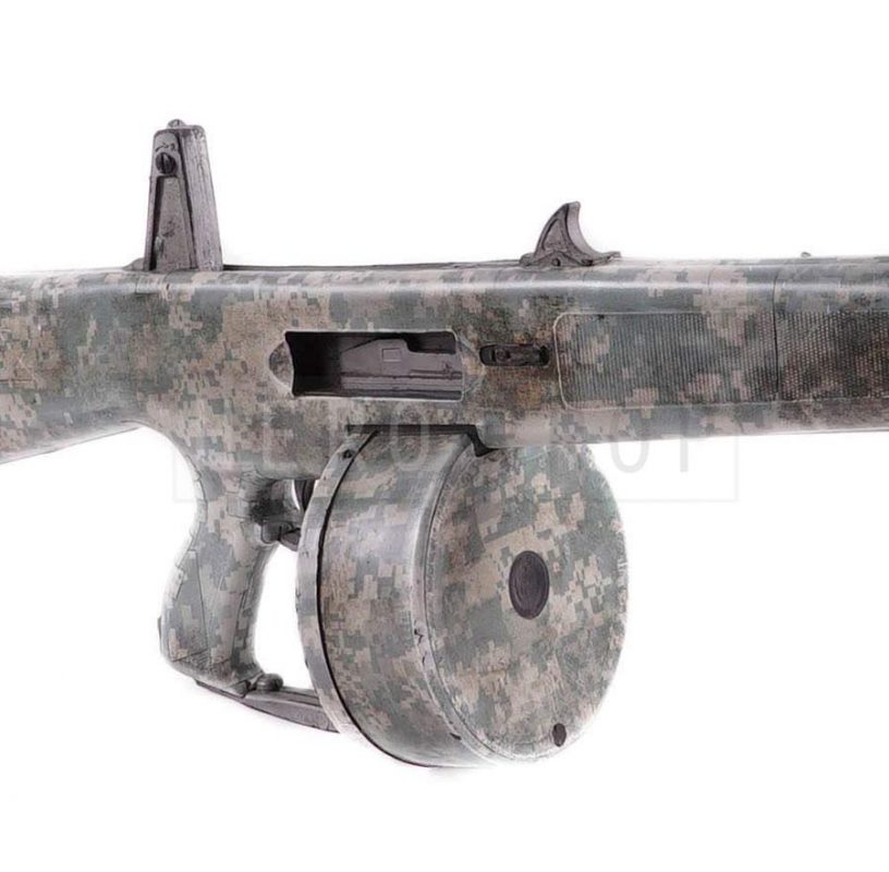 Royce's (Adrien Brody) Stunt AA-12 Automatic Shotgun from Predators ...