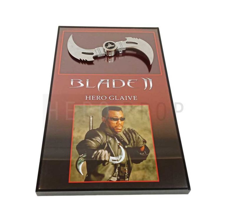 BLADE II - Blade's (Wesley Snipes) Hero Glaive - HeroProp.com