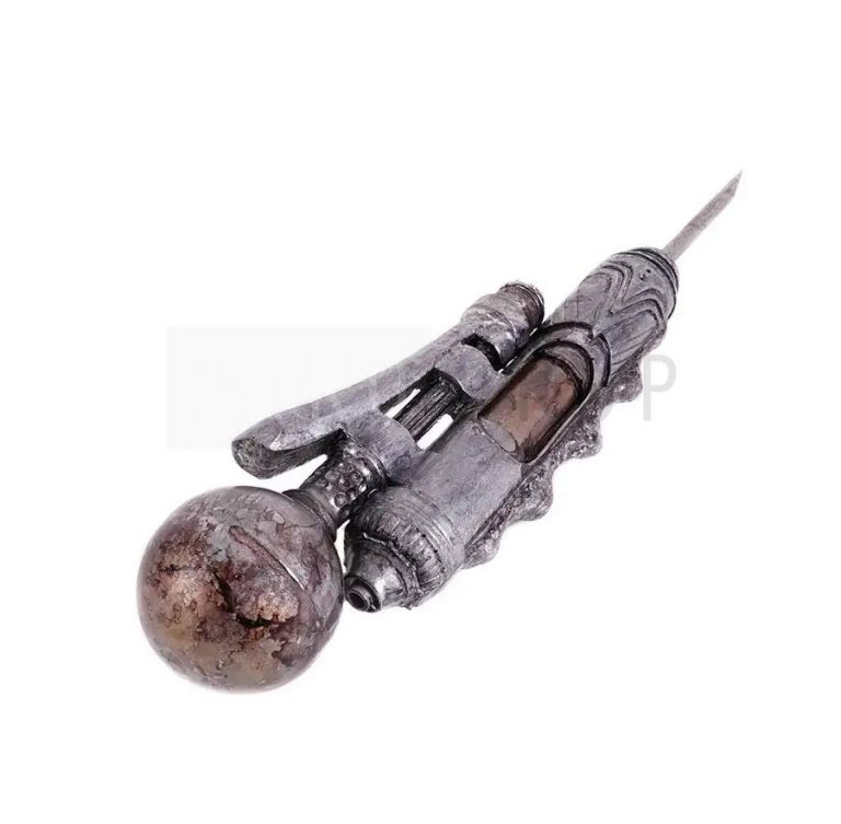 Alien vs. Predator: Requiem Surgical Needle Tool - HeroProp.com