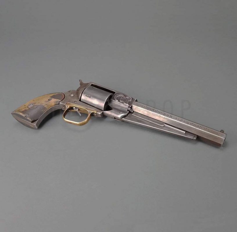 THE DARK TOWER ROLAND IDRIS ELBA SCREEN USED METAL GUN - HeroProp.com