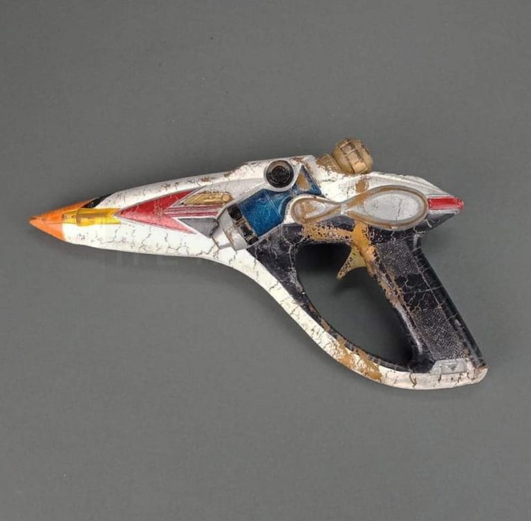 Power Rangers Time Force Chrono-Blaster - HeroProp.com