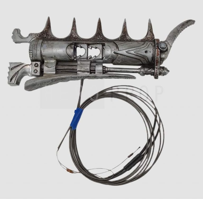 AVPR: Aliens vs Predator Requiem - Surgical Stapler - HeroProp.com