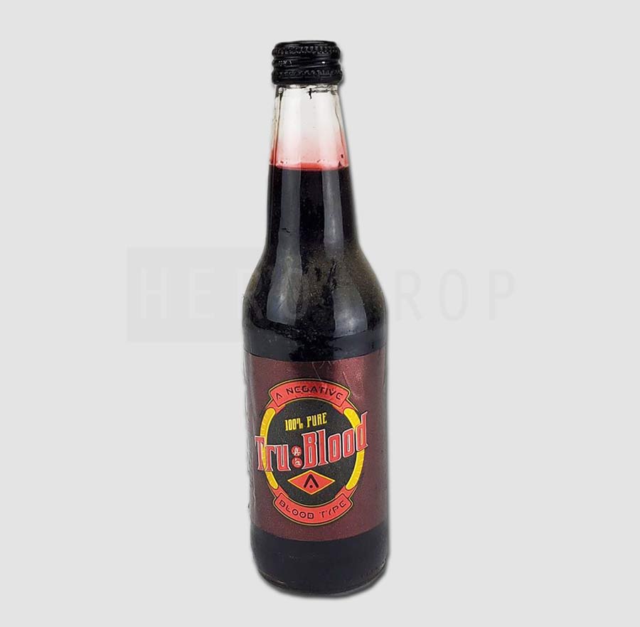 True Blood (TV) – Bottle of Tru Blood - HeroProp.com