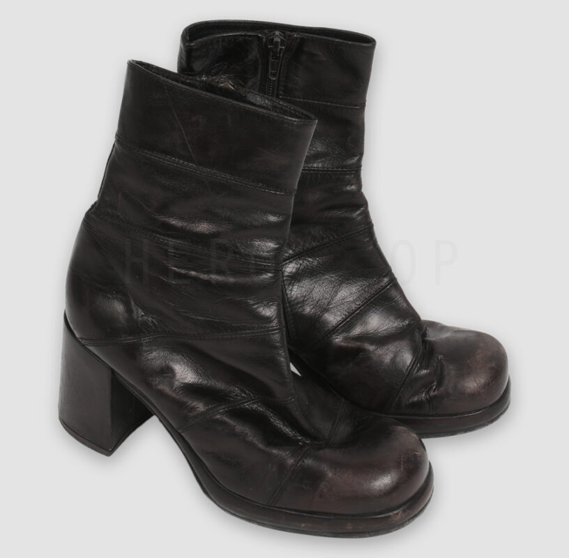 Claire Danes "Julie" Costume from The Mod Squad - HeroProp.com