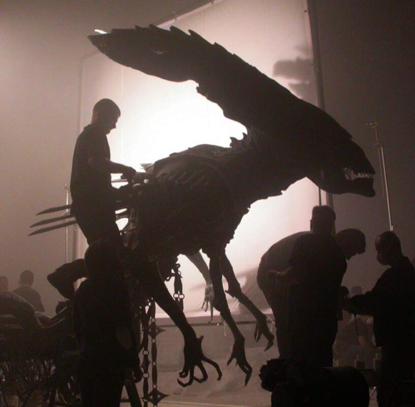 Aliens vs. Predator – Alien Queen Spine Spike – HeroProp.com
