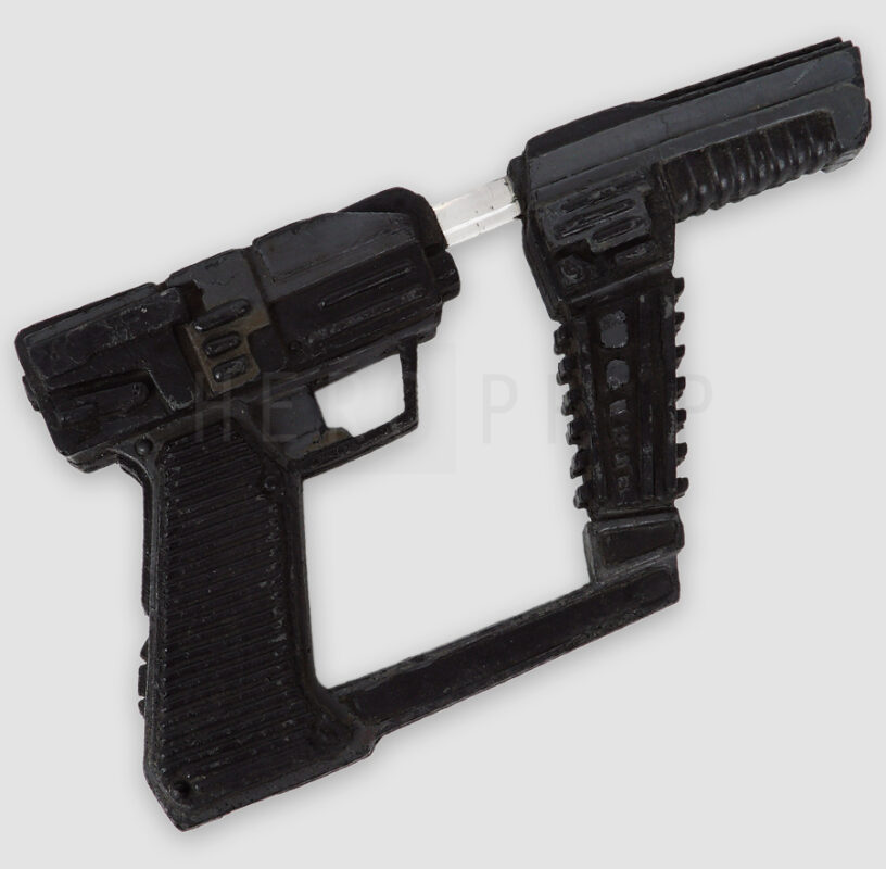 V (1984) Visitor Laser Gun - HeroProp.com