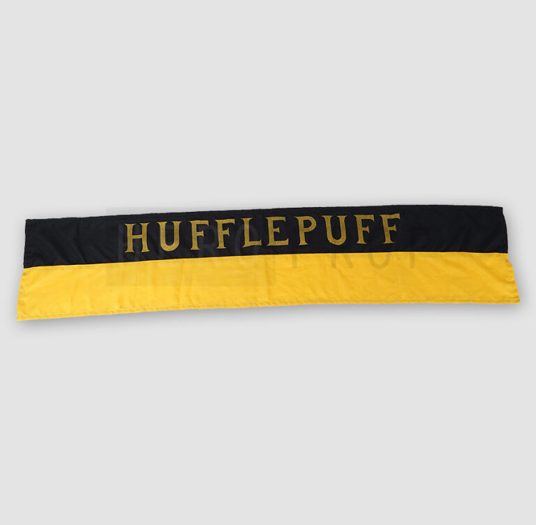 Harry Potter & The Goblet of Fire - Hufflepuff Quidditch Banner ...