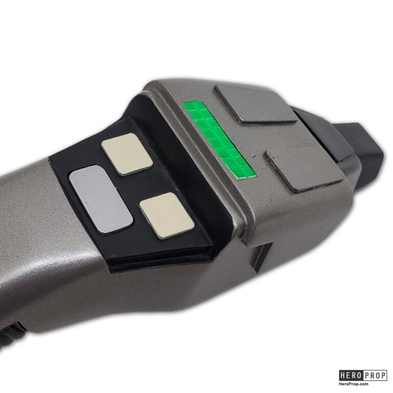Star Trek: Voyager - Boomerang Phaser & Holster - HeroProp.com