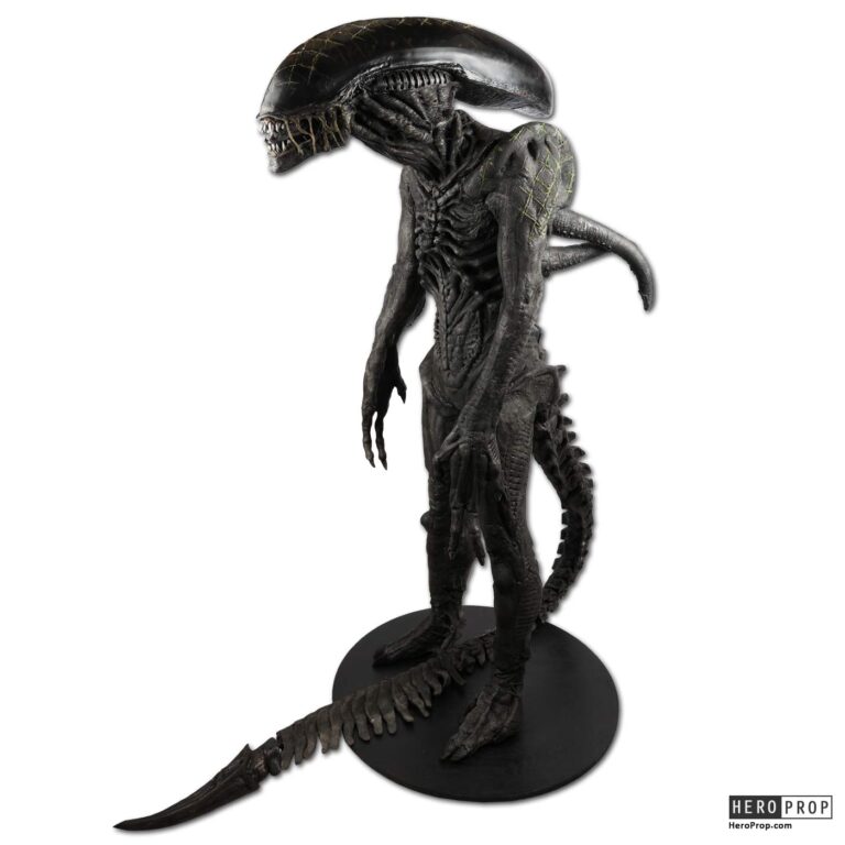 Alien vs. Predator (2004) – “Grid” Alien Warrior – HeroProp.com