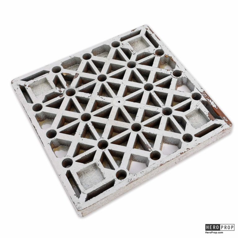 Alien Vs Predator: Alien Pyramid Tile Prop - HeroProp.com