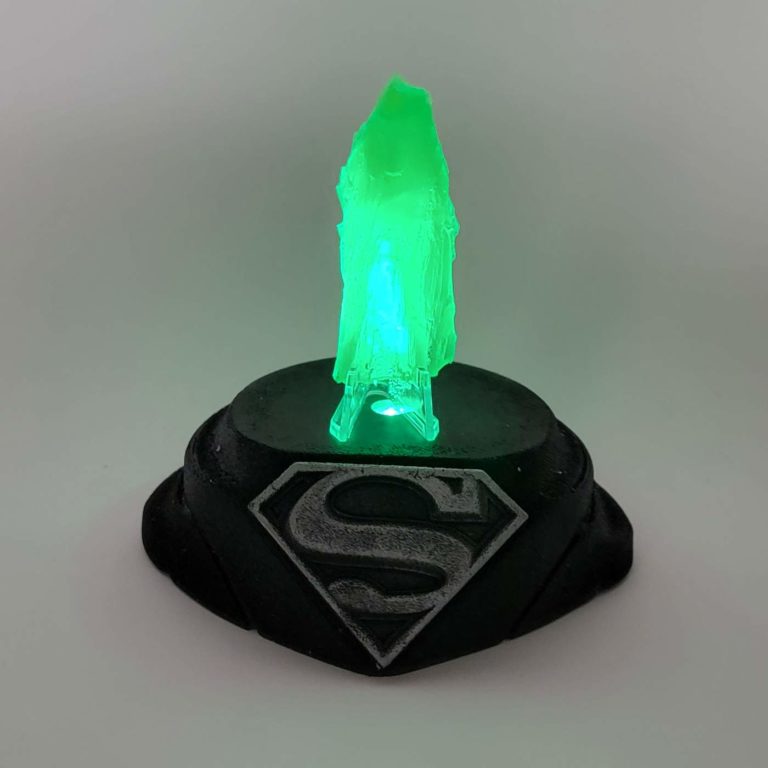 Superman Returns Shard of Kryptonite and Stand - HeroProp.com