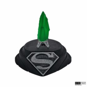 Superman Returns Shard of Kryptonite and Stand – HeroProp.com