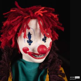 Poltergeist (2015) – Stunt Clown Doll – HeroProp.com