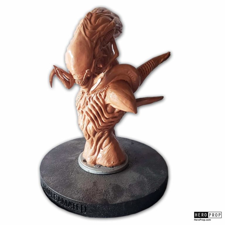 Aliens vs. Predator: Requiem - Hybrid-Predalien Concept Clay Maquette ...