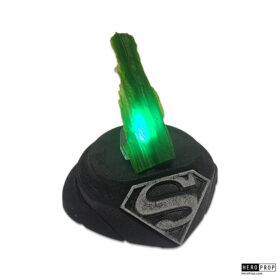 Superman Returns Shard of Kryptonite and Stand – HeroProp.com