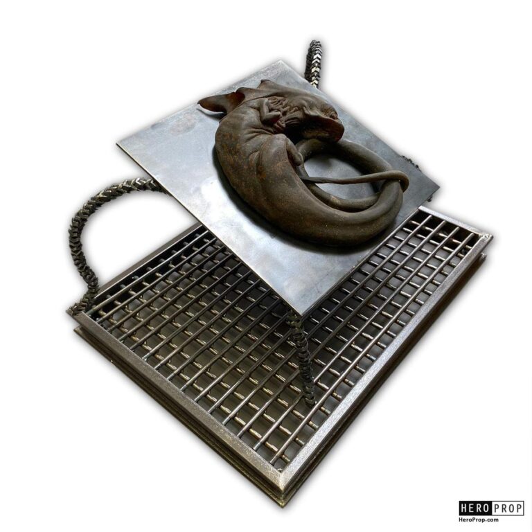 Alien 3 - Production Used Queen Silicon Chestburster - HeroProp.com