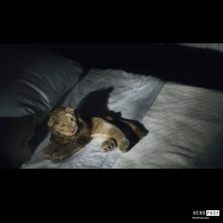 Stranger Things - Eleven’s Lion - HeroProp.com