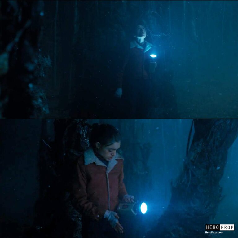 Stranger Things - Nancie's Flashlight - HeroProp.com