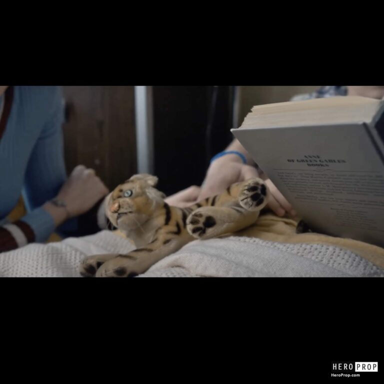 Stranger Things - Sarah (Hopper’s Daughter) Tiger - HeroProp.com