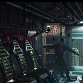 Explore Alien: Covenant with Lander One Headset