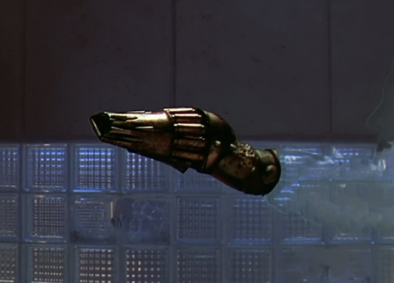 Predator 2 (1990) – Framed Stunt Net Launcher – HeroProp.com